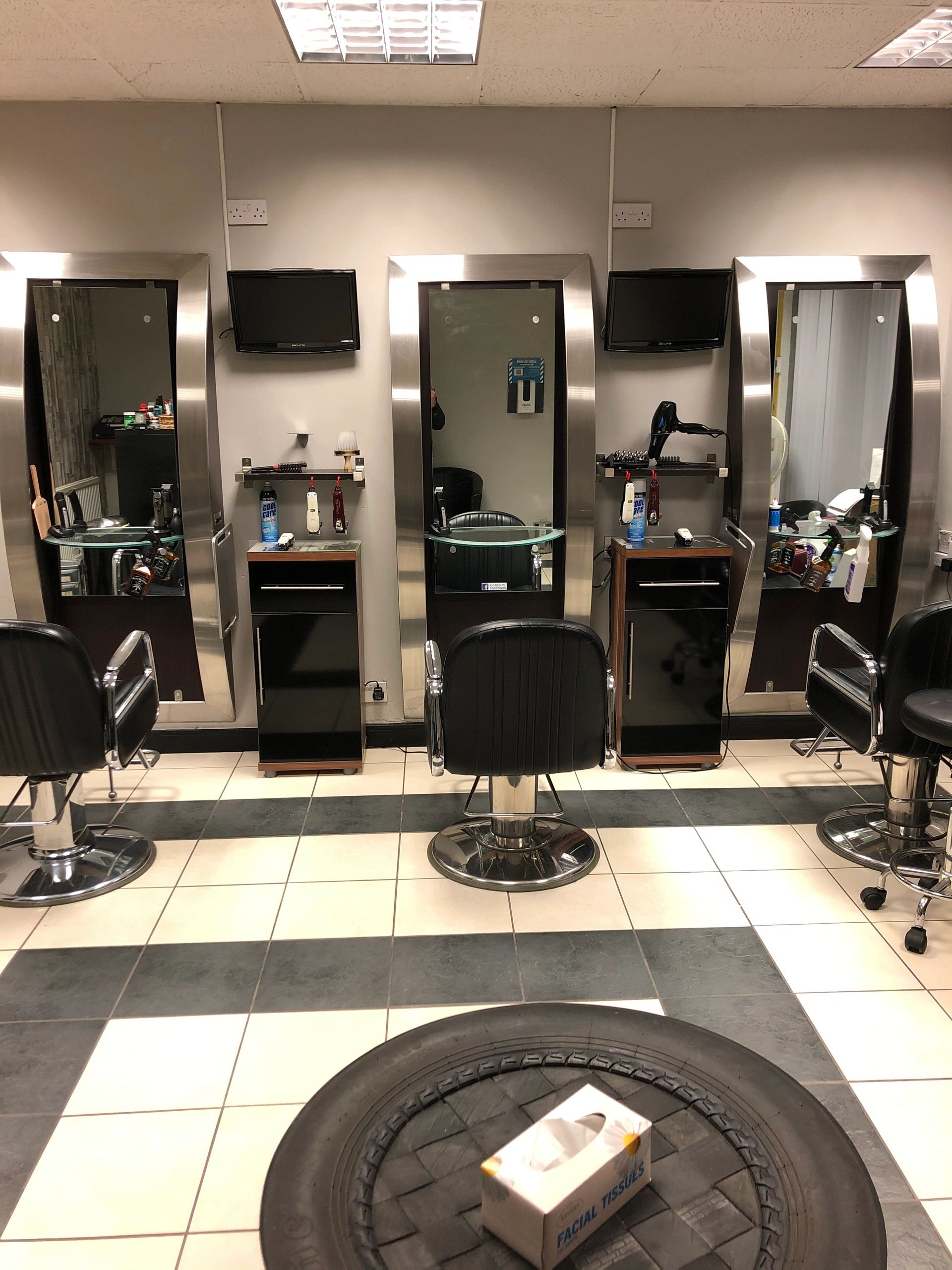 Wise Guys barbershop