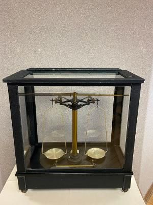 Wm Ainsworth & Sons Precision Analytical Balance Scale Sold By Fisher ...