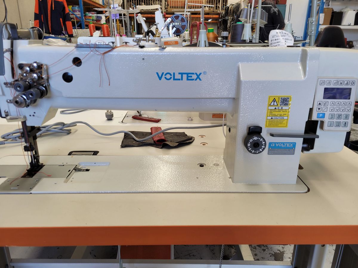 BRAND NEW VOLTEX TWIN NEEDLE, LONG ARM, WALKING FOOT, COMPOUND FEED ...