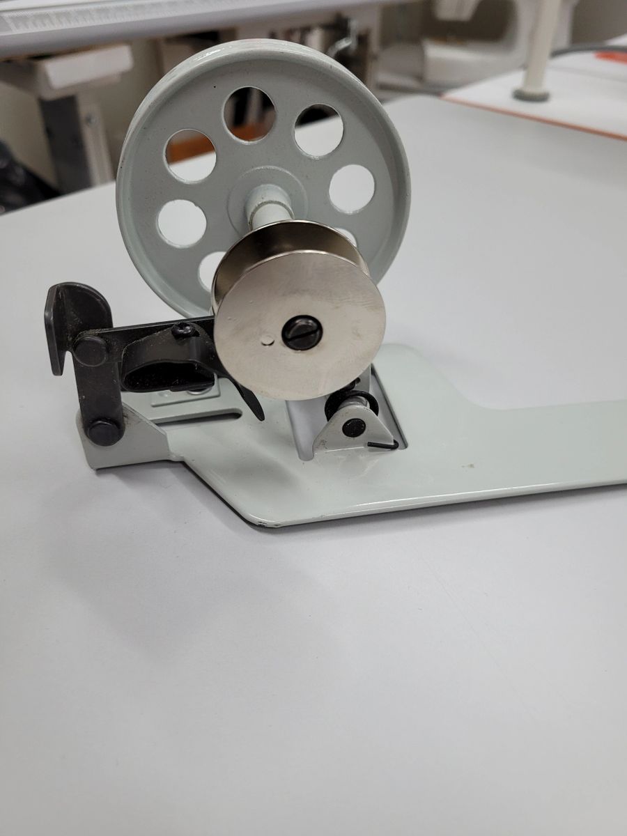 Singer 132K6 Big Bobbin Winder