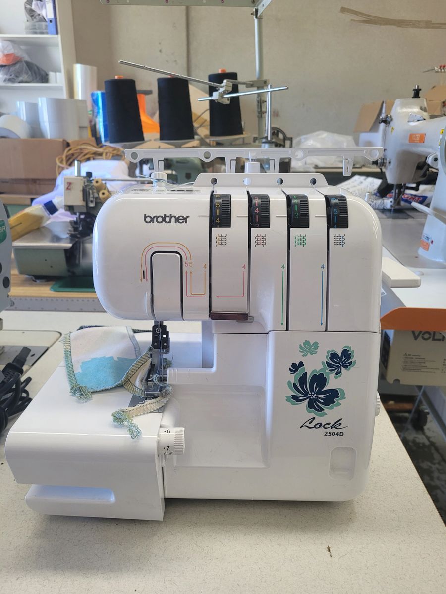 Brother 2504D Overlocker Machine