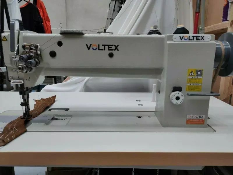 BRAND NEW VOLTEX TWIN NEEDLE, LONG ARM, WALKING FOOT, COMPOUND FEED ...