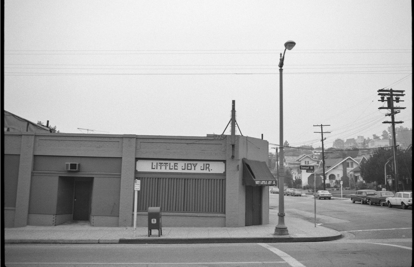 Little Joy - Bar, Pool Table, Cocktails, Bar