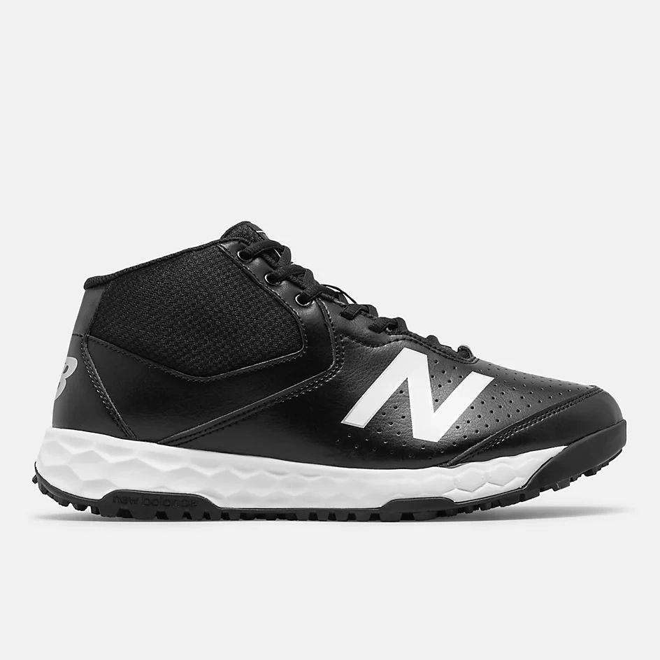 New Balance Mid Cut Base Shoe 950v3