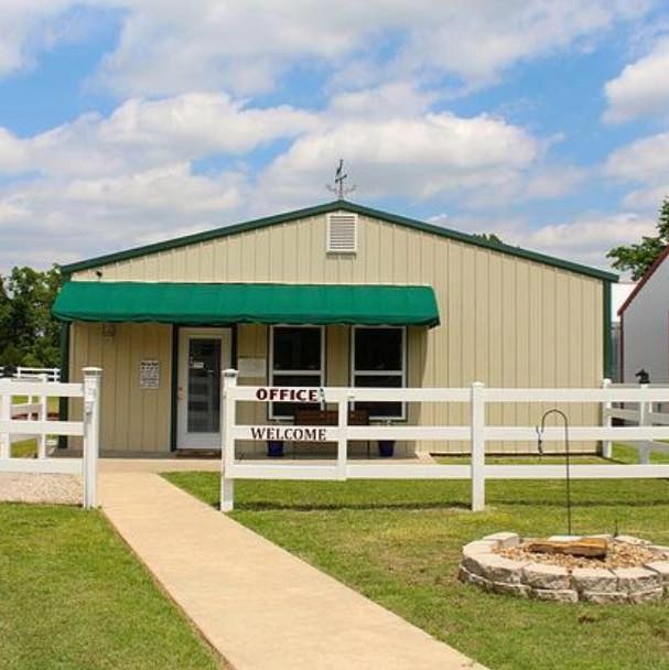 Breeze Hill Kennels