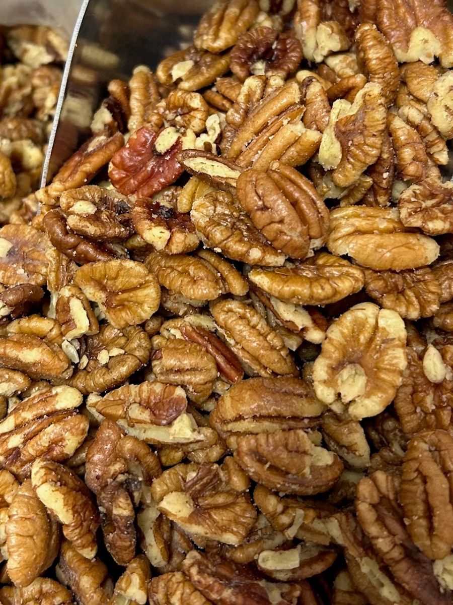 Deluxe Roasted and Salted Pecans