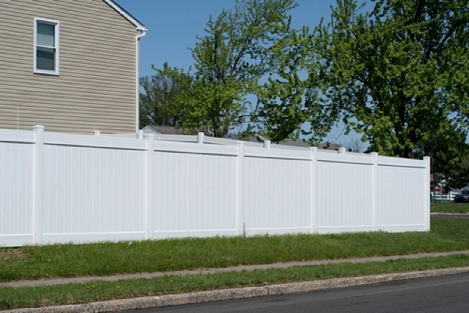Pros and Cons of PVC Fencing