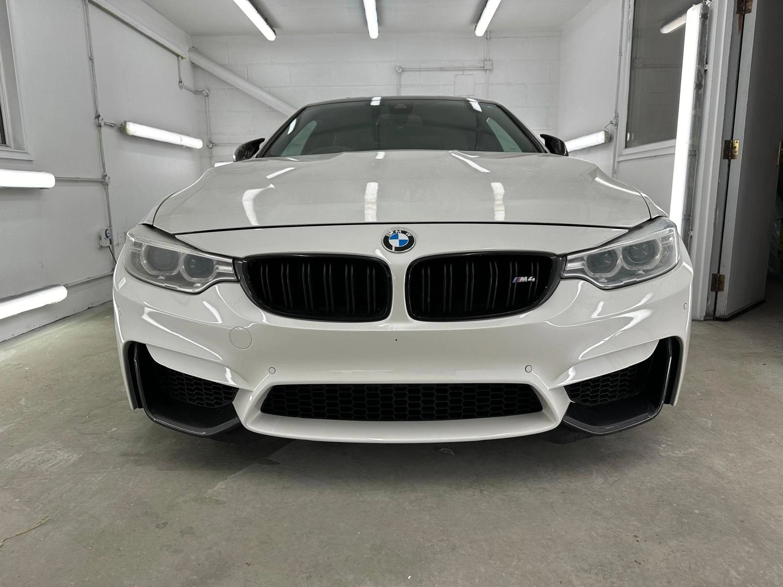 M W Vehicle Refinishers