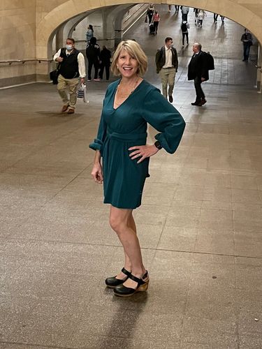 Shari Lyons and Associates