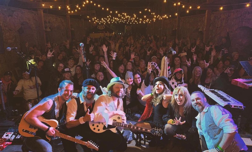 Twisted Gypsy - Fleetwood Mac Tribute Band, Live Music