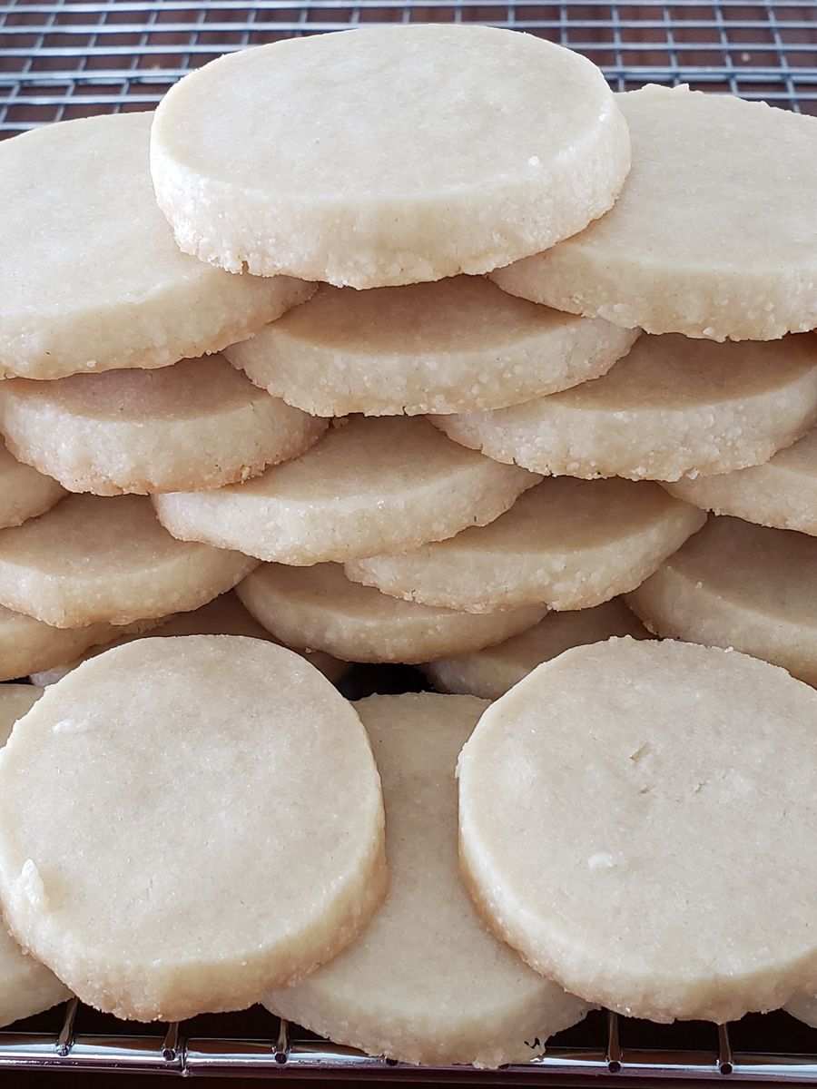 Vanilla Shortbread (12 cookies)