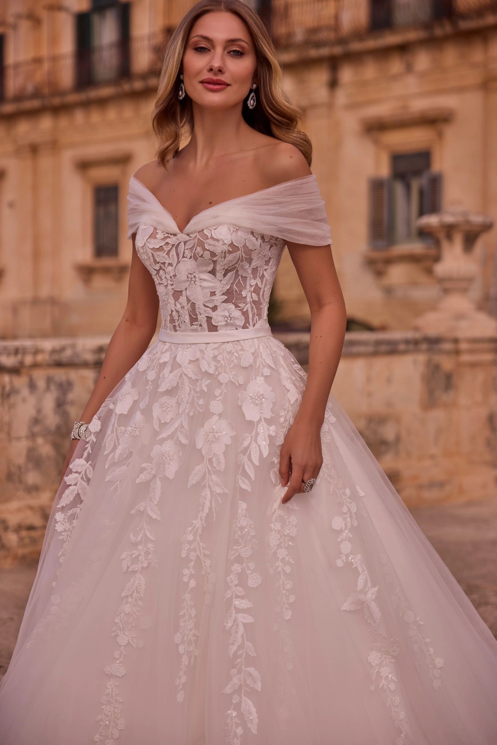 Wedding Vows - Bridal Boutique - Hellaby, England