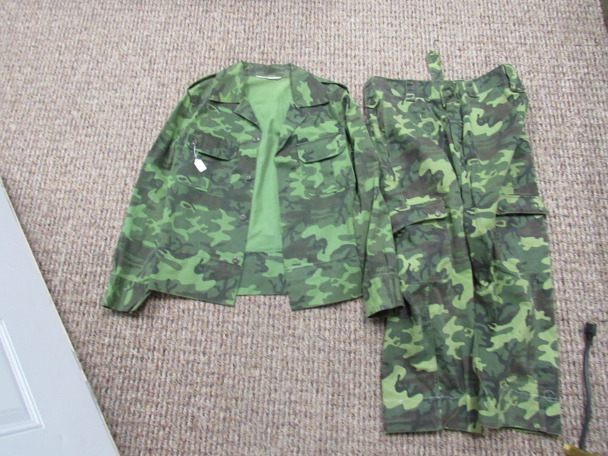 Desert storm Iraqi Popular Army camo tunic and pants