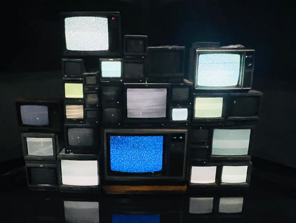 Vintage TV Wall | Retro TV Stack Installation Art | CRT Film Props ...