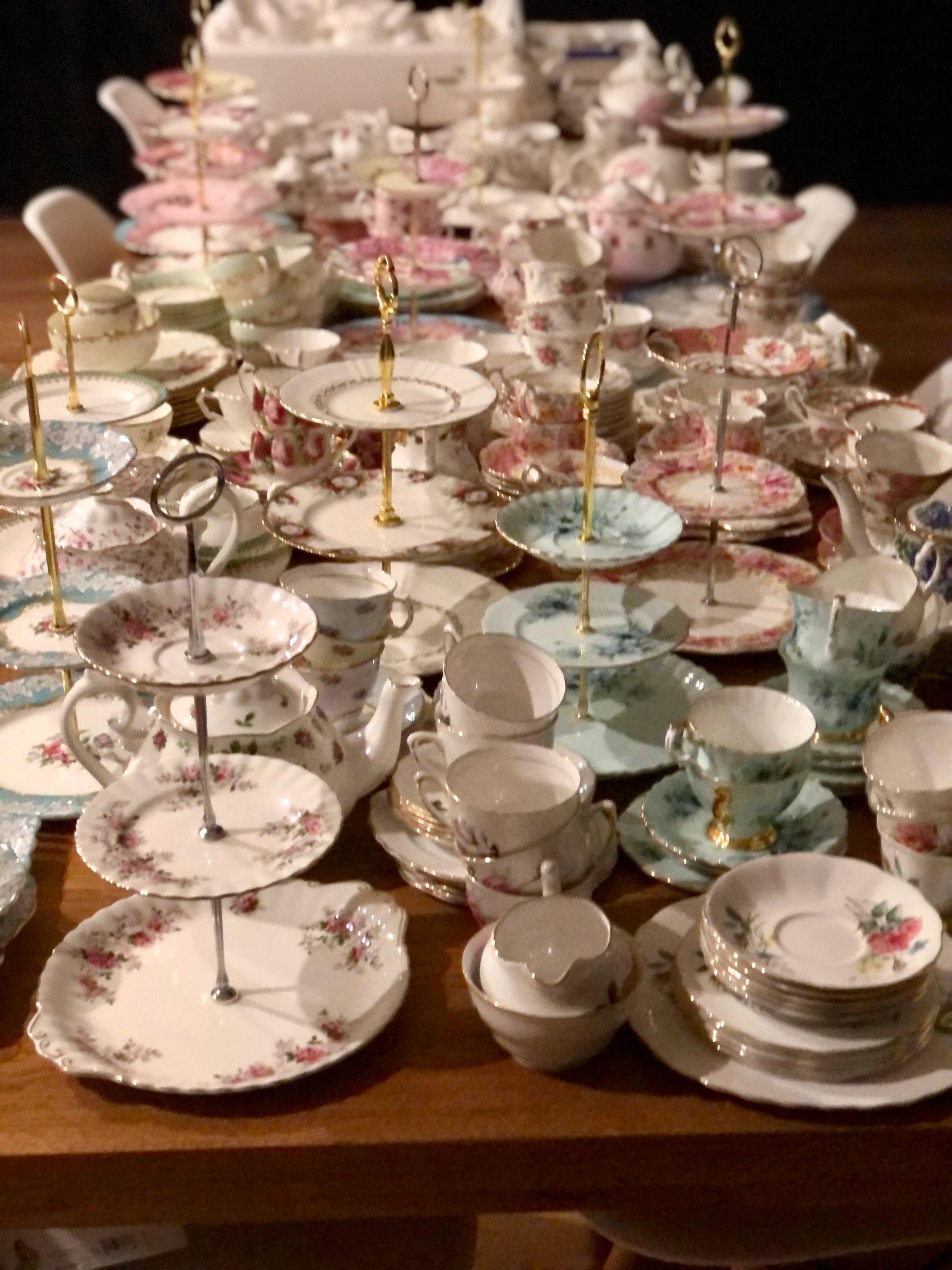 Vintage Daisy - Vintage China Hire in Auckland, High Tea in Auckland