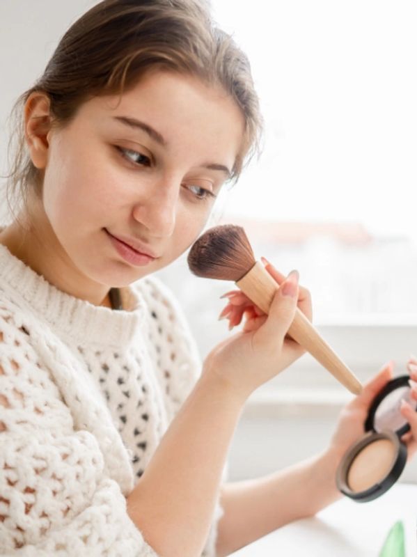 HEALTHY AND GREEN LIVING