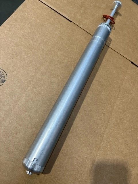 Series 2, 20 ounce single soft plastic injector