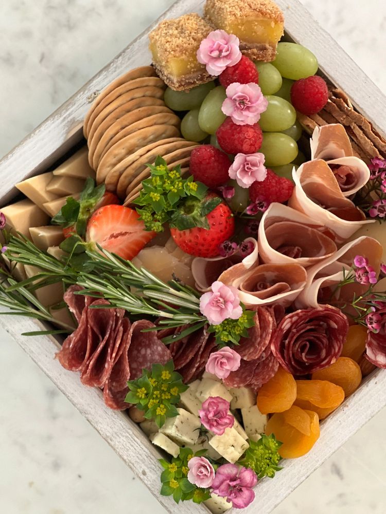 CHA CHA Cuterie Board