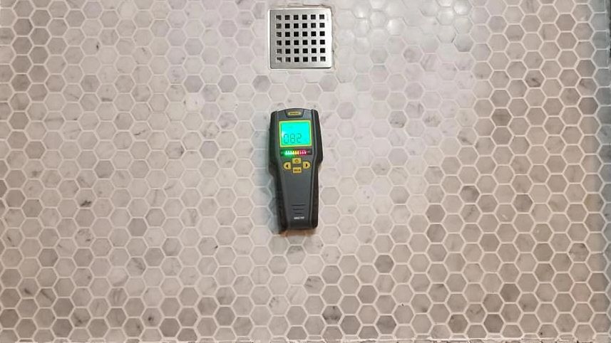 POROSITY OF BUILDING MATERIALS AND MARBLE MOISTURE DISCOLORATION