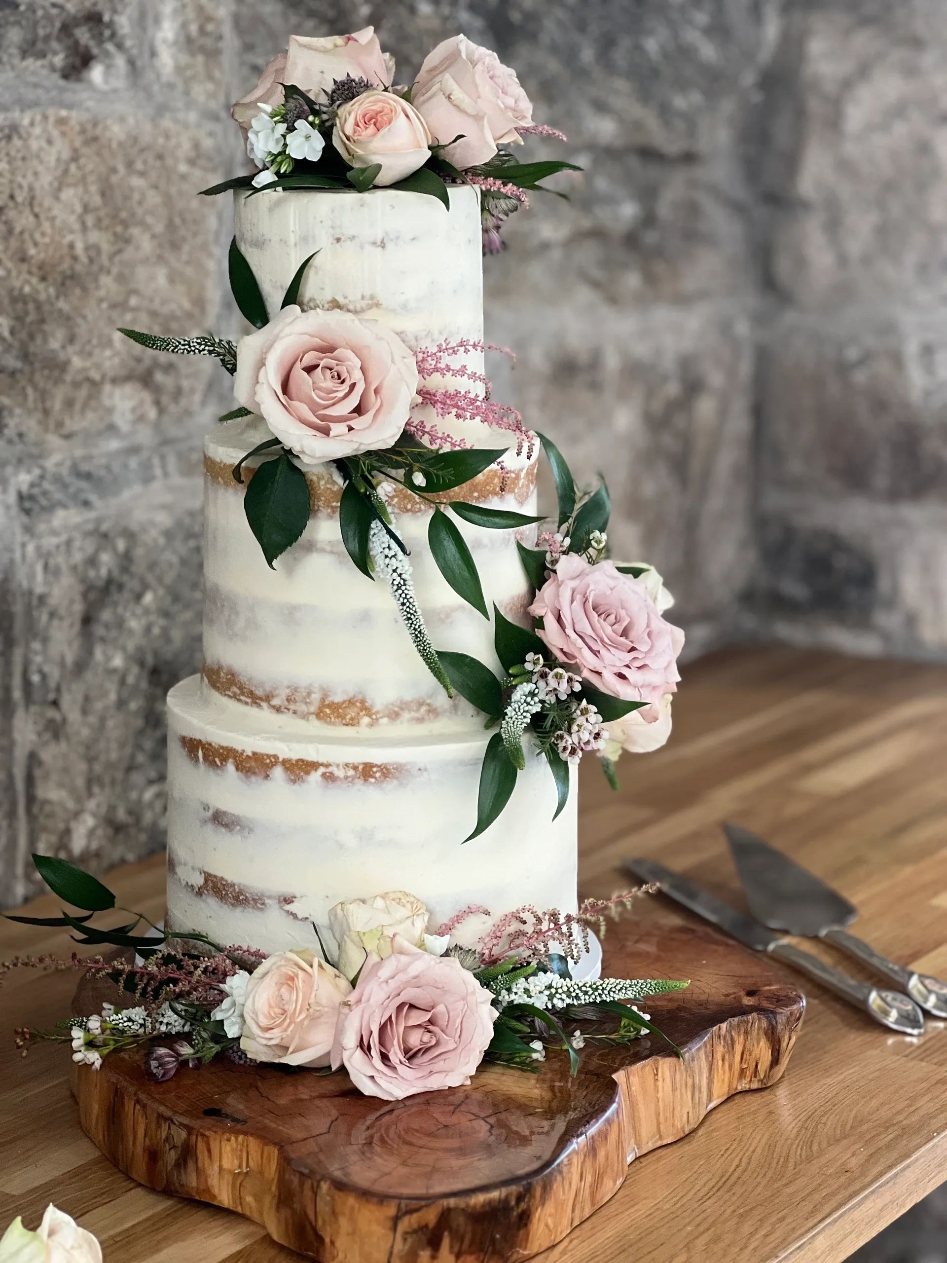 Bespoke Cakes, Birthday Cakes - kakesbykay.co.uk - Criccieth, Wales