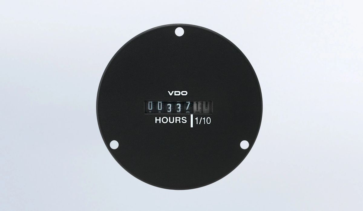 331-958 Horómetro brida de 3 orificios 100K sin iluminación 12/28V