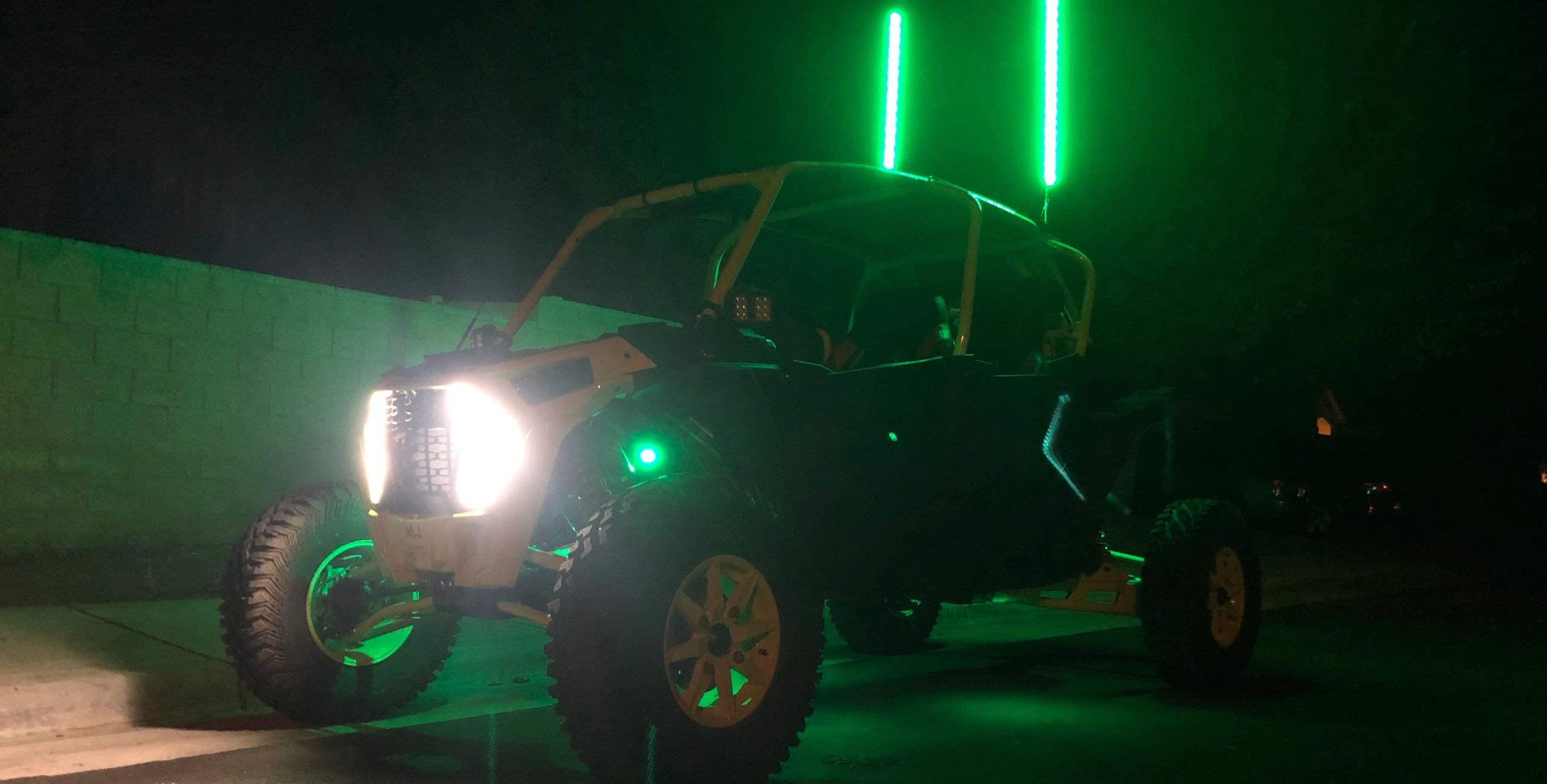 LED Whips - MWhips.com