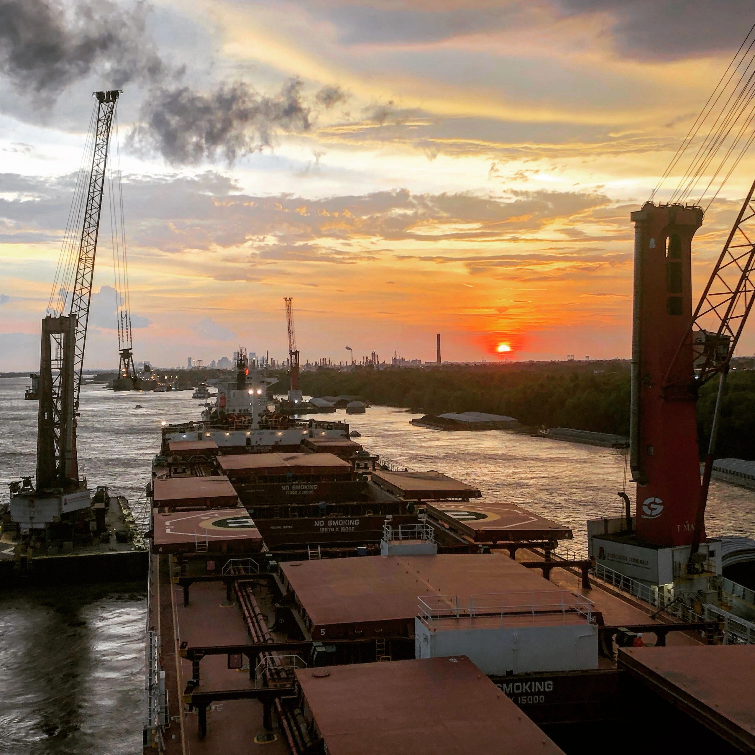 American maritime services - Marine Cleaning, Ship Services