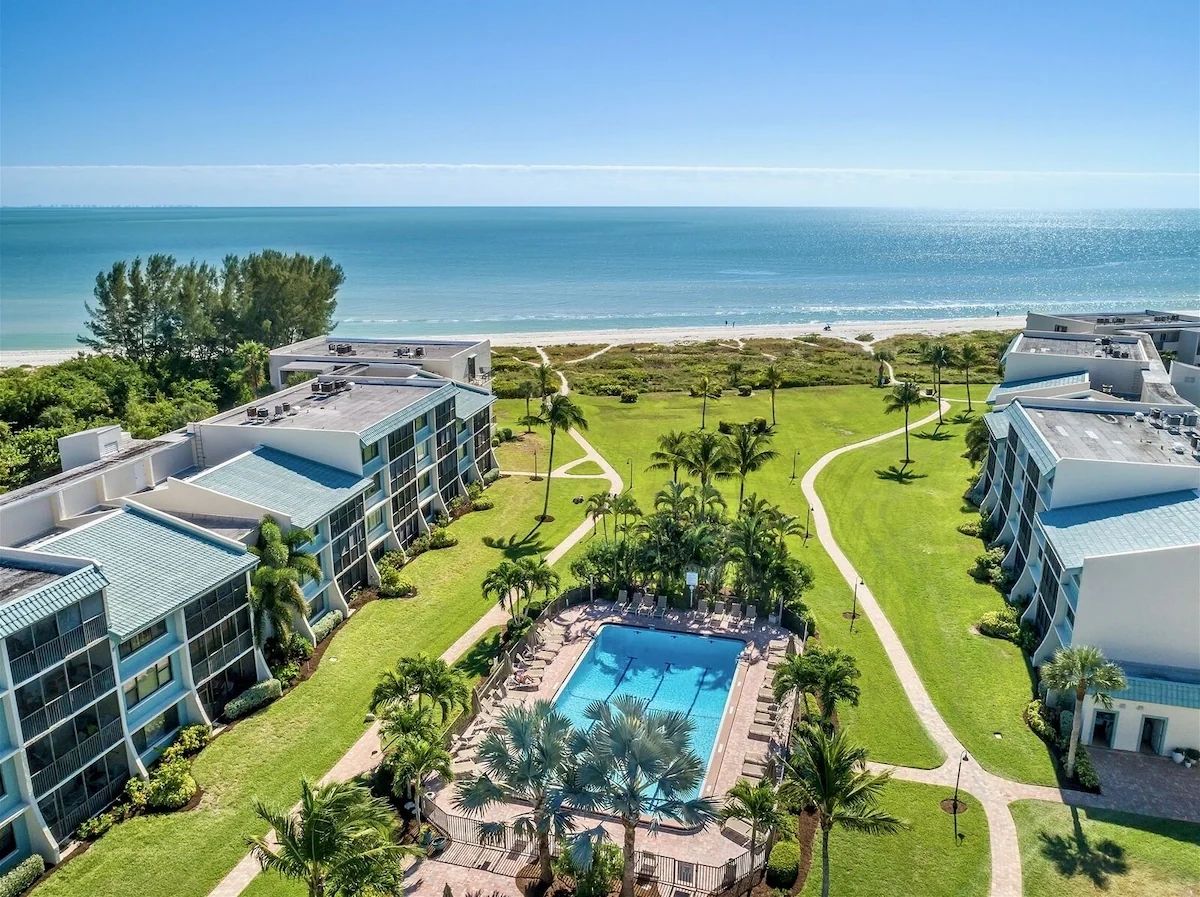 Loggerhead Cay 422, Sanibel Beachfront Condo