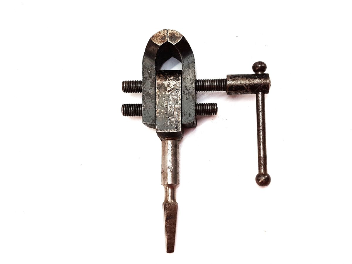 Goodell – Pratt, 1-3/8” Parallel Jaw Vise. Square Taper Tang, Fits a ...