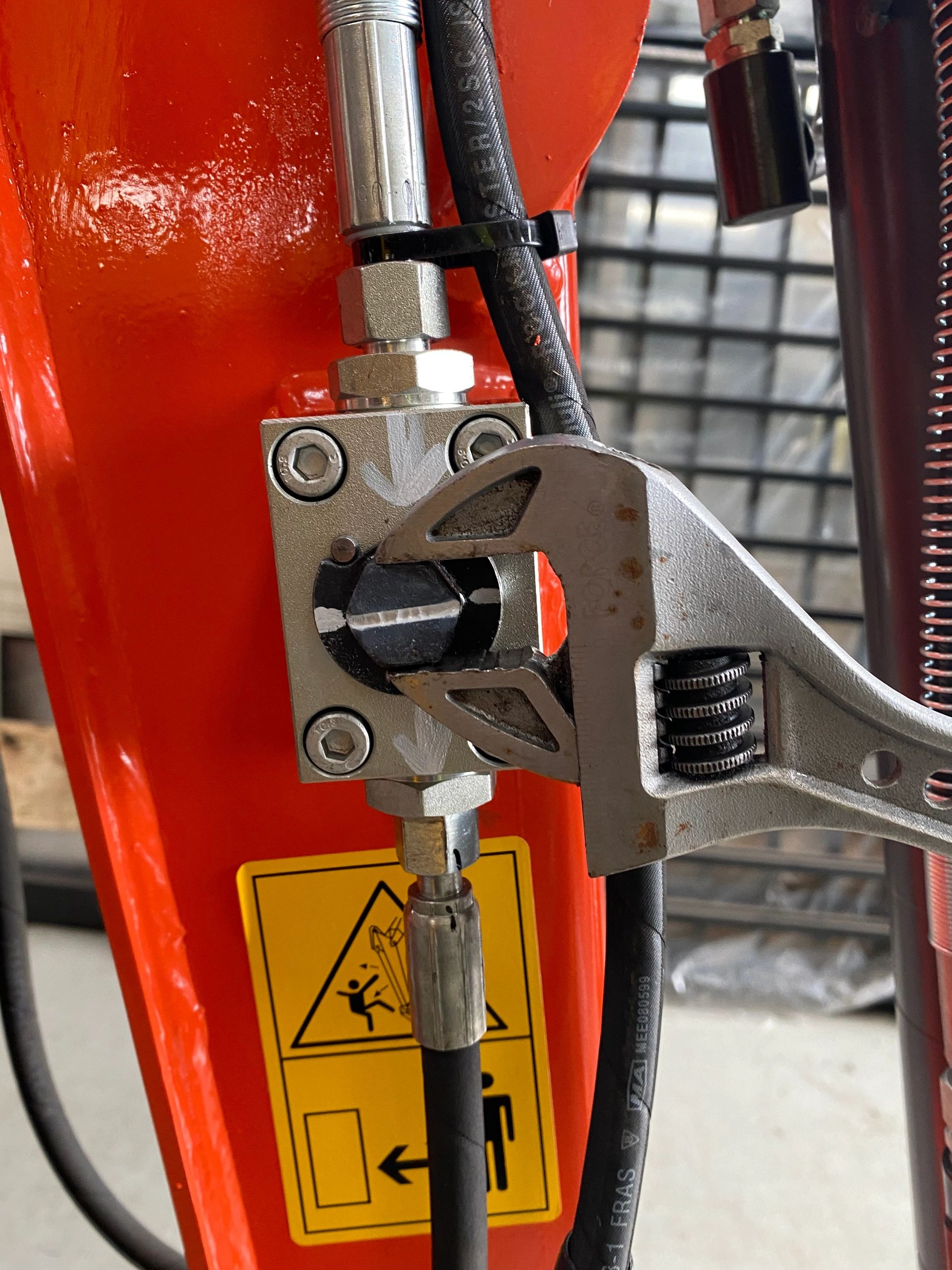 How to Attach the Auger Drive