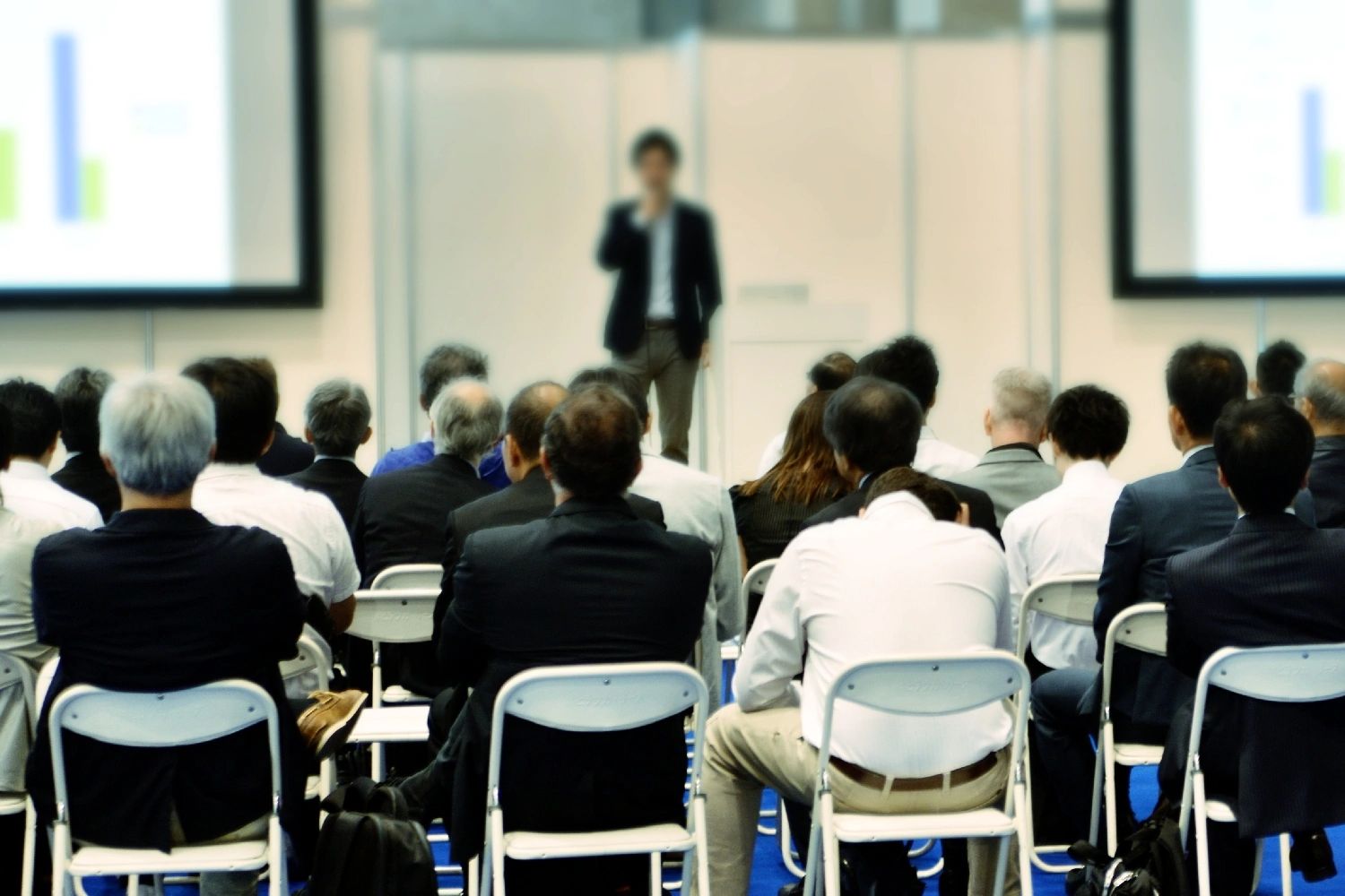 How You Can Learn New Career Skills Outside of Work