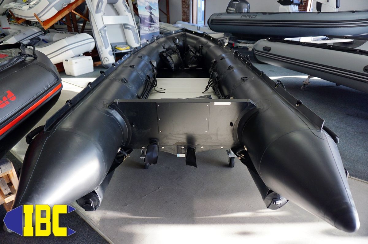 ZODIAC MILPRO FC420 RIGID FLOOR EUROPE MODEL