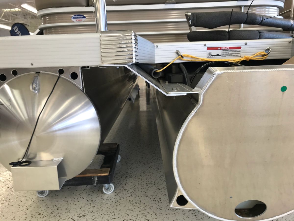 Hercules Pontoon Drive