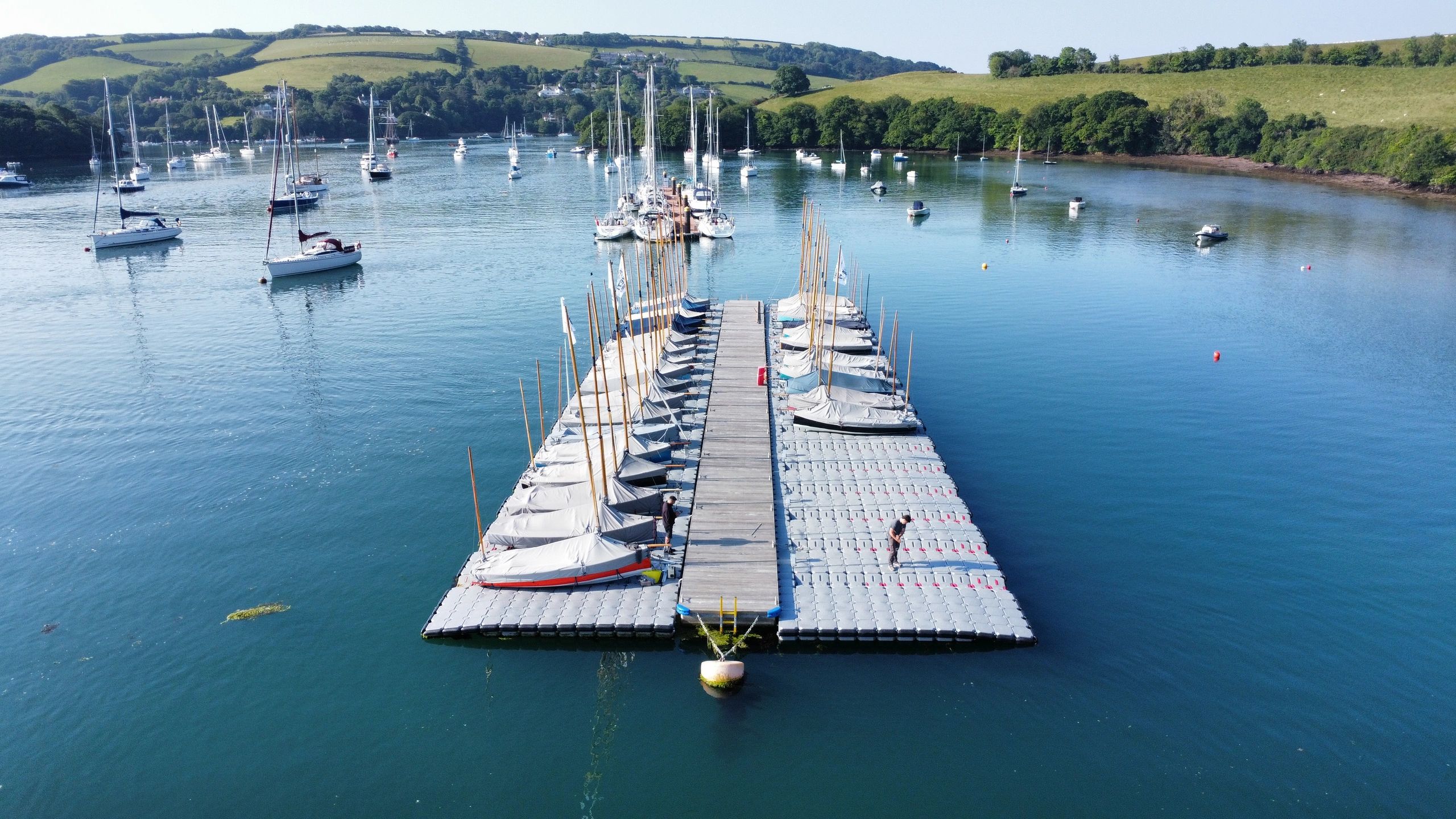 JJ MARINE - Floating Docks, Aqua-Dock Pontoons, Modular Pontooons