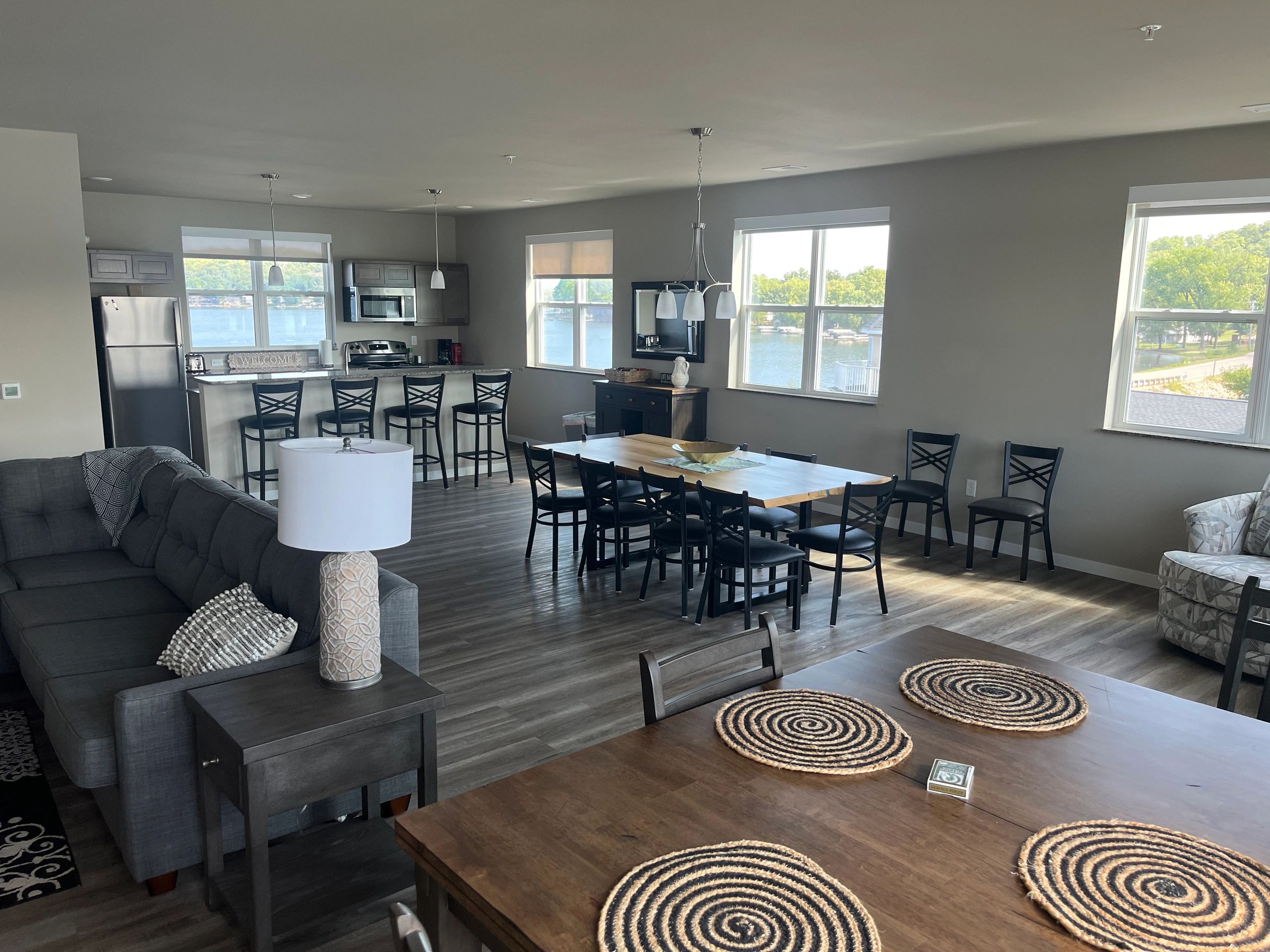 Luxury Lodges at Lucky's Lodge - Your Ultimate Lake Hotel Getaway