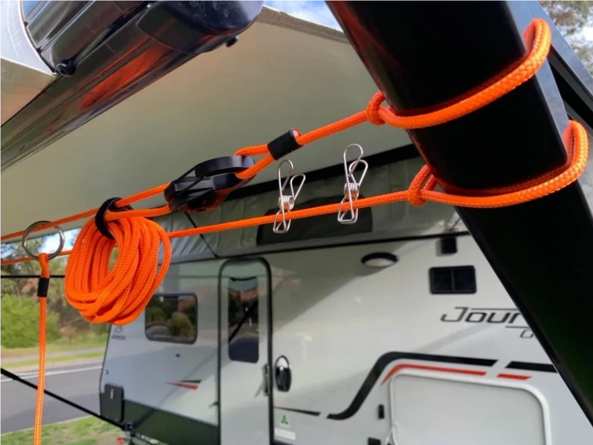 Zippet Clothesline Combo