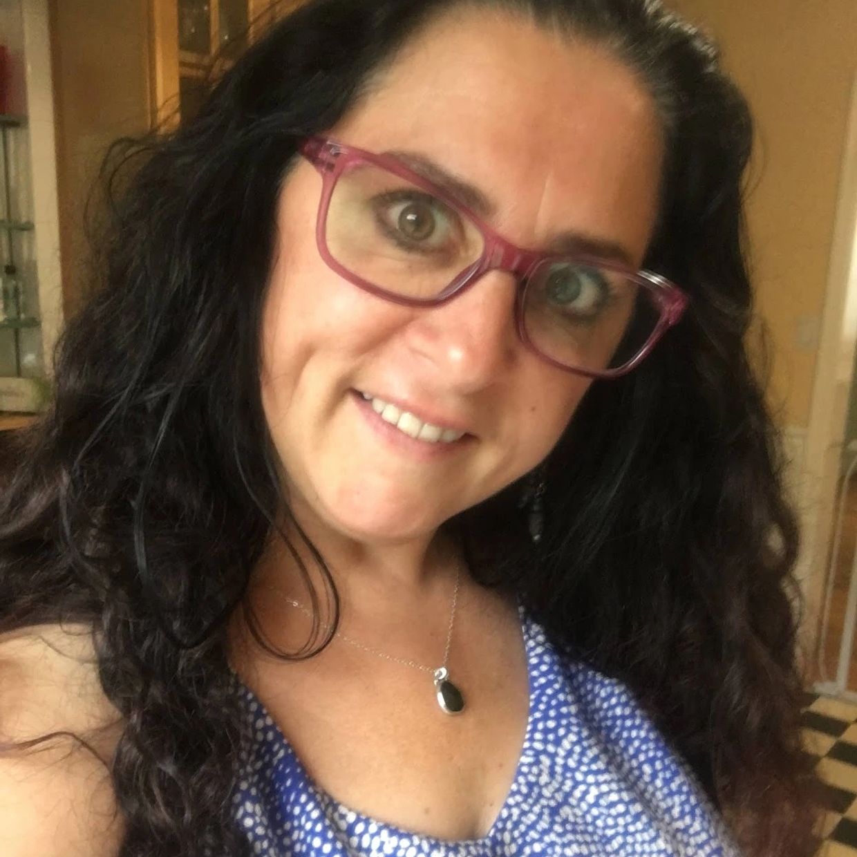 Mom On A Shelf - Eileen Healey - Life Coach, Mother