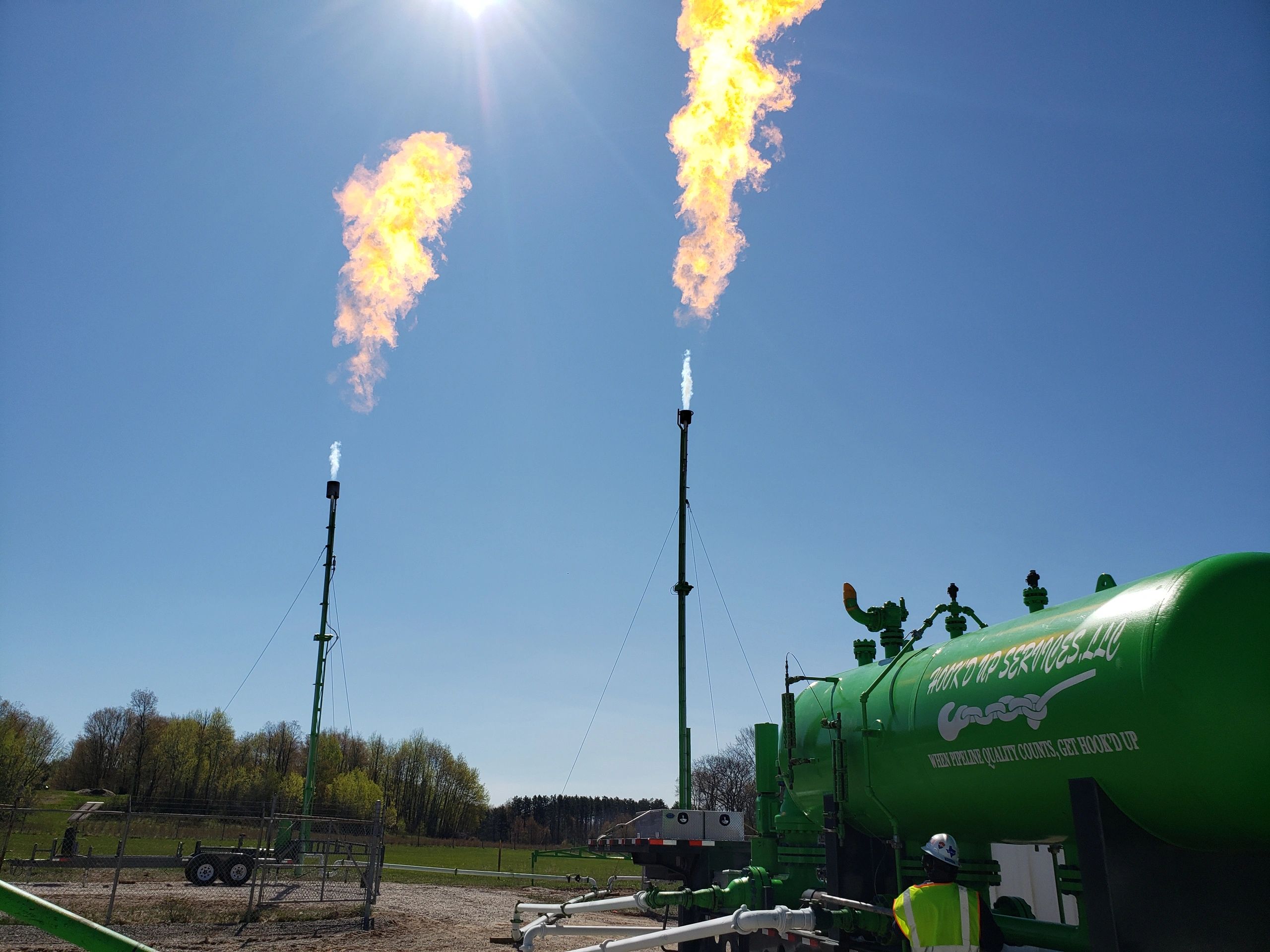 Pipeline Maintenance Services | Hook'd Up Services, LLC