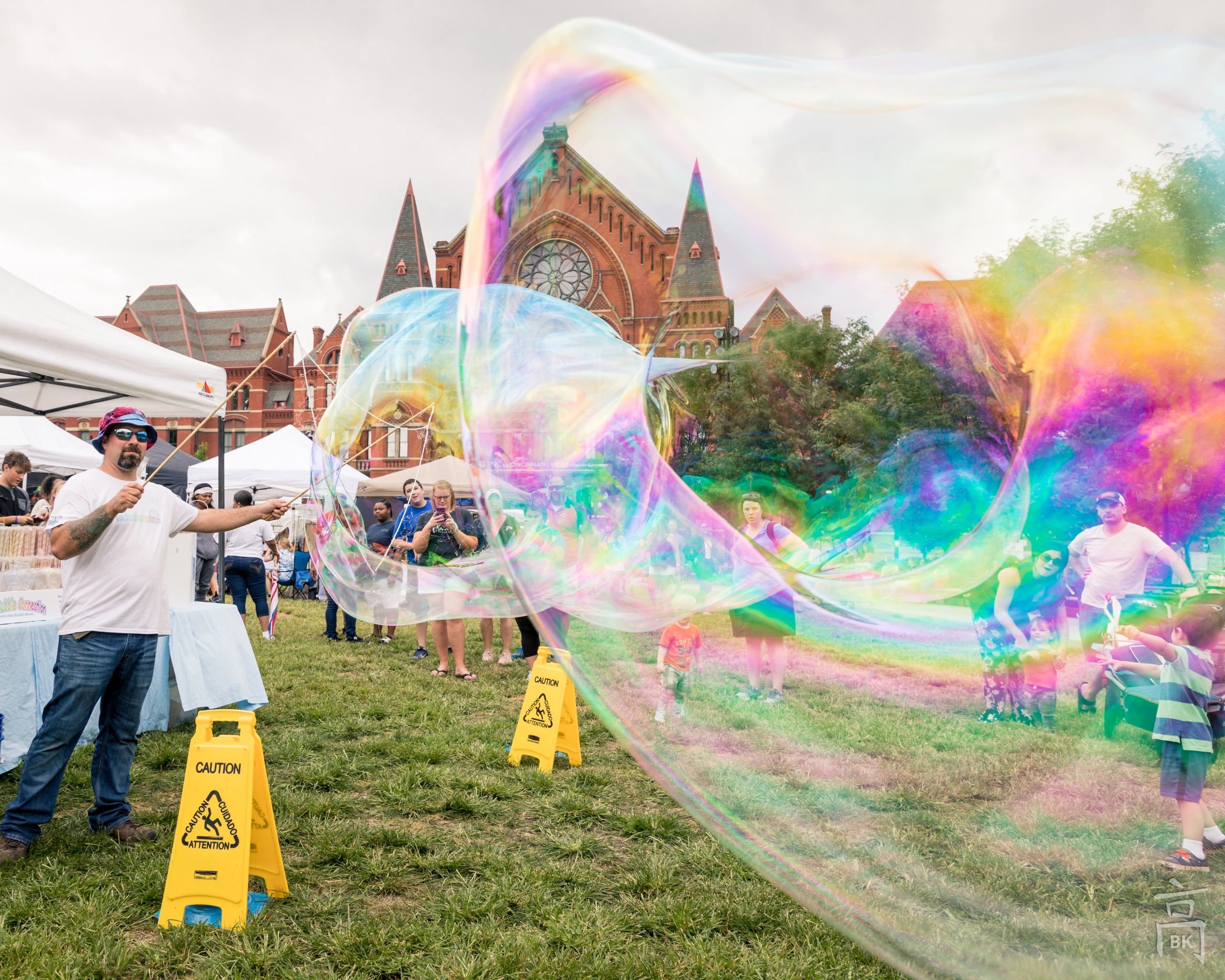 The Bubble Connection - Giant Bubble Wands, Giant Bubble Solution