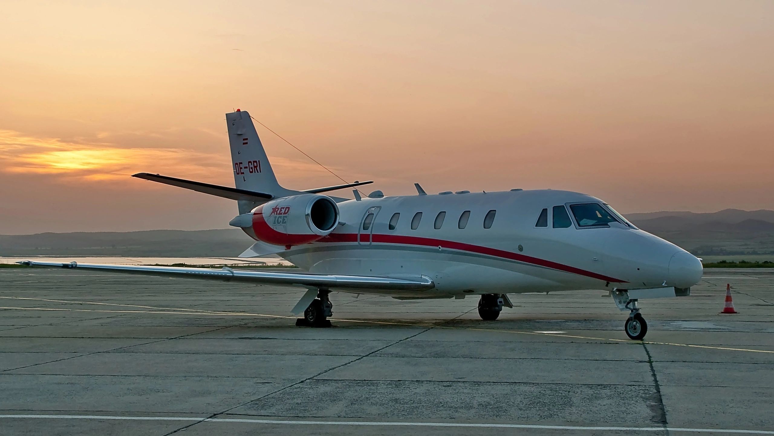 Expert Corporate Pilot Services