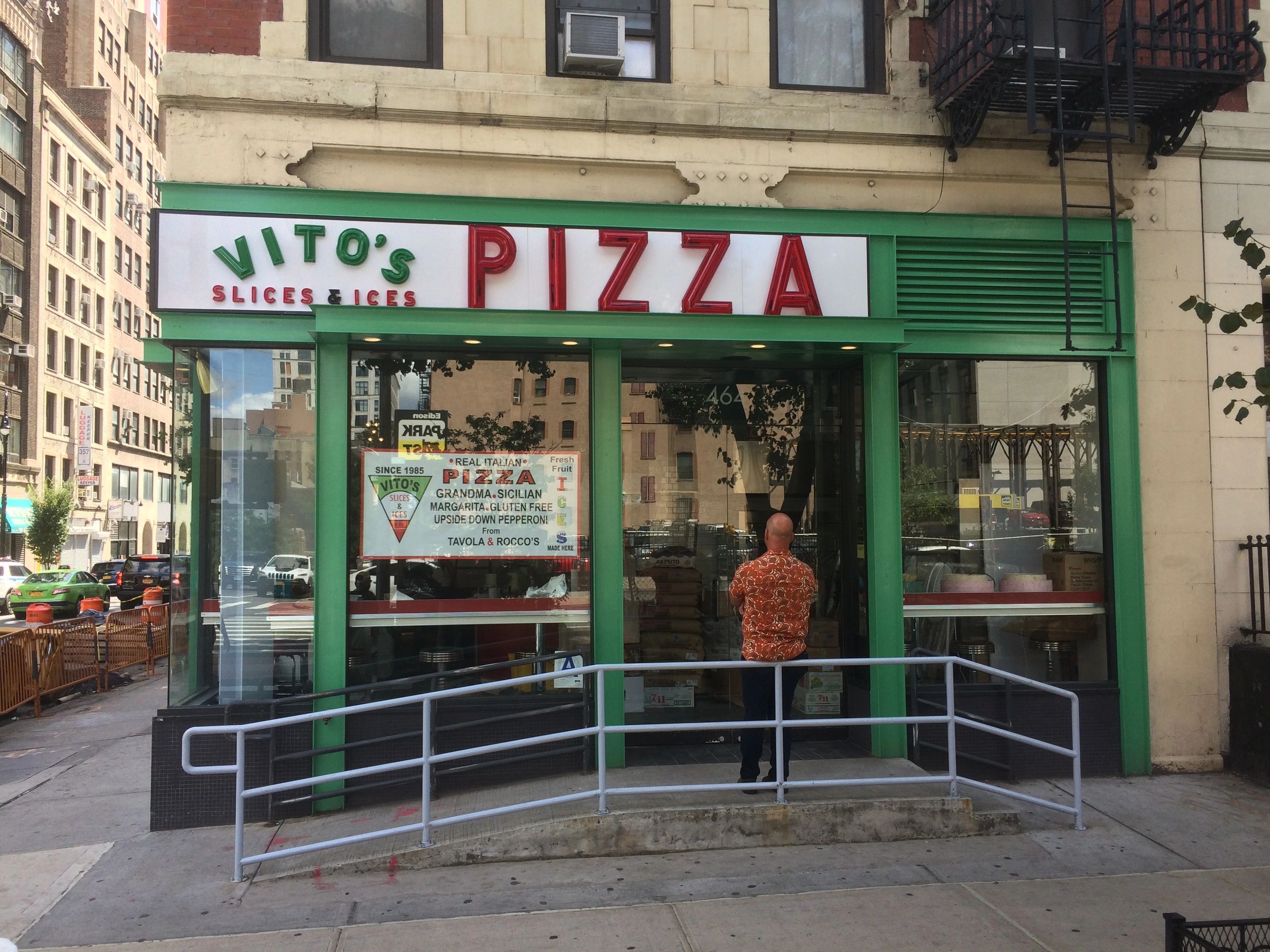 Vito’s slices and ices