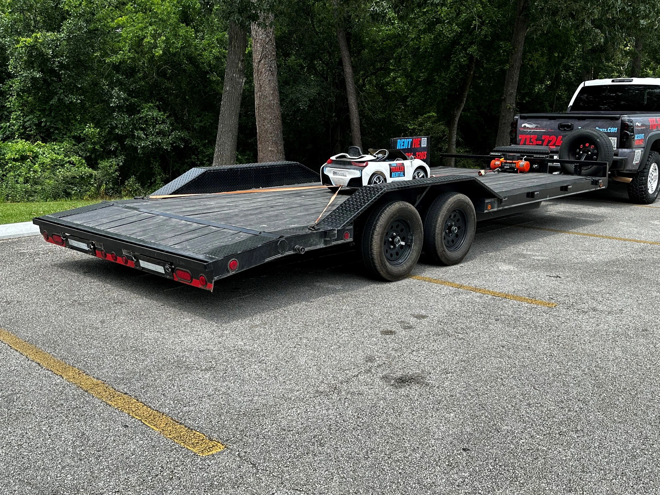 20' CAR HAULER, 4,100 lbs. PAYLOAD