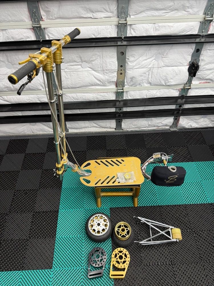 Slitzell Concepts rear Air Tire GSR Sport Roller “Goldilocks”