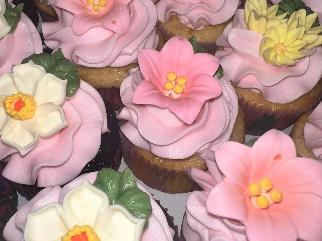 Sweet Tooth Delivery - Cake, Cupcake Cookie