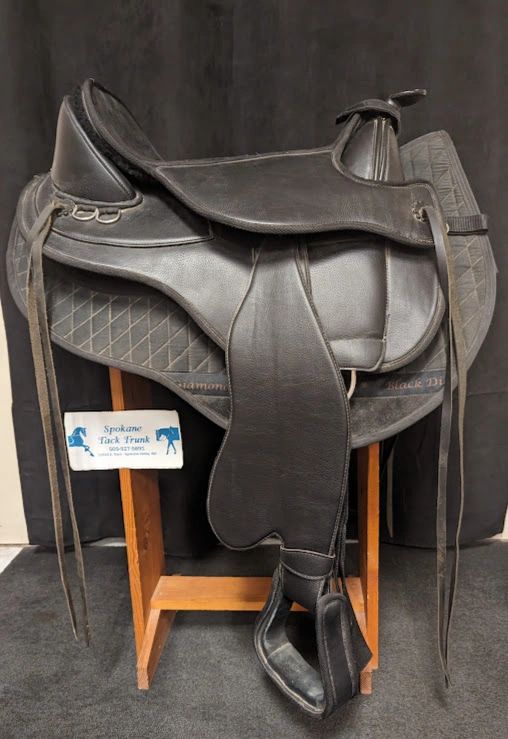 Black Forest Echo Treeless Trail Endurance Saddle