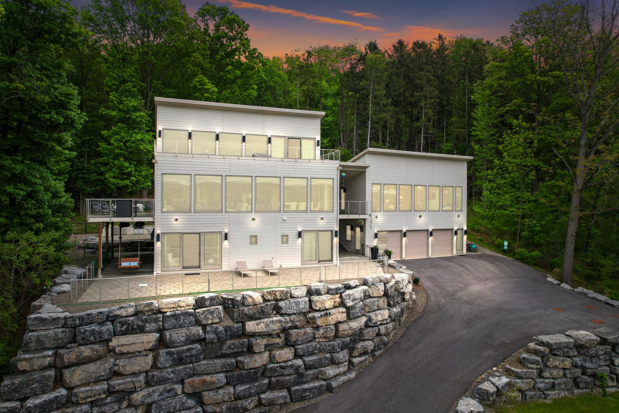 Home [www.actionhousemedia.com]