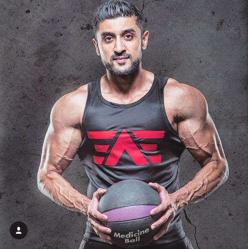 Adam Kiani - Network Marketing Expert