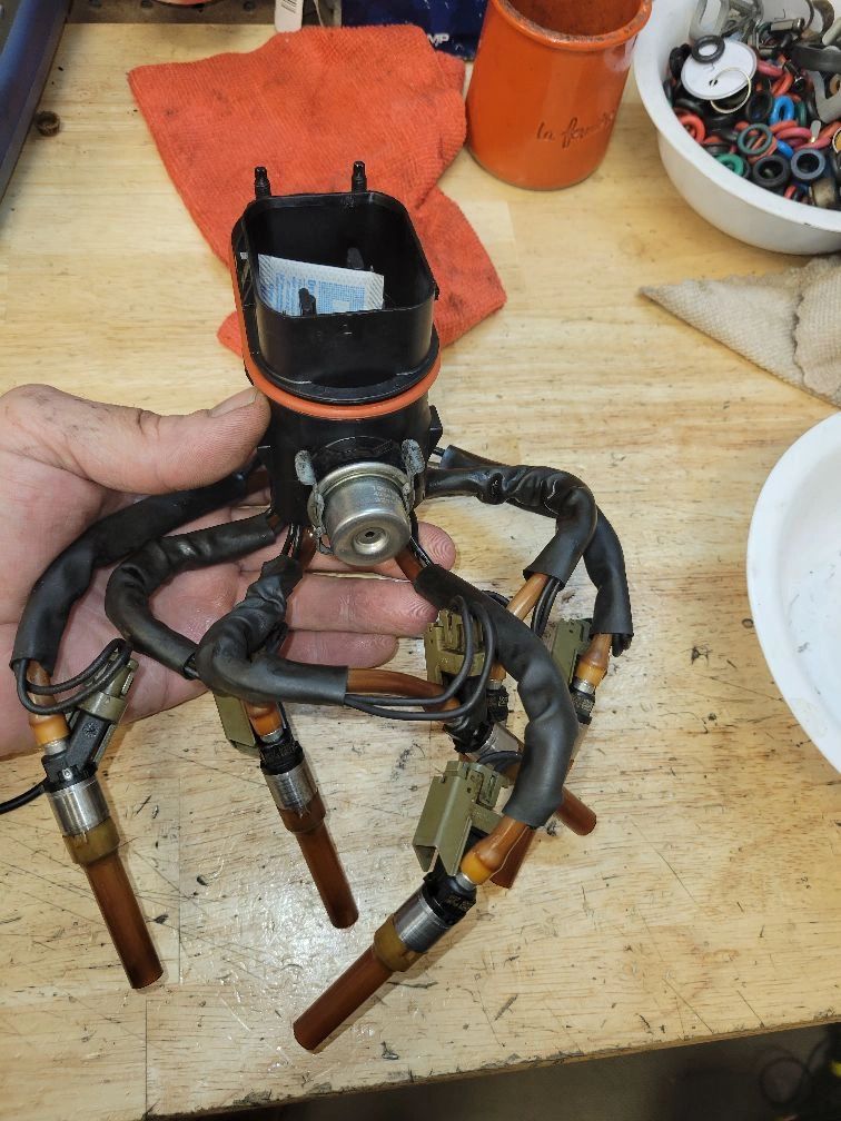 12568332 Rebuilt OEM 4.3L fuel injector, CPI assembly (Spider)