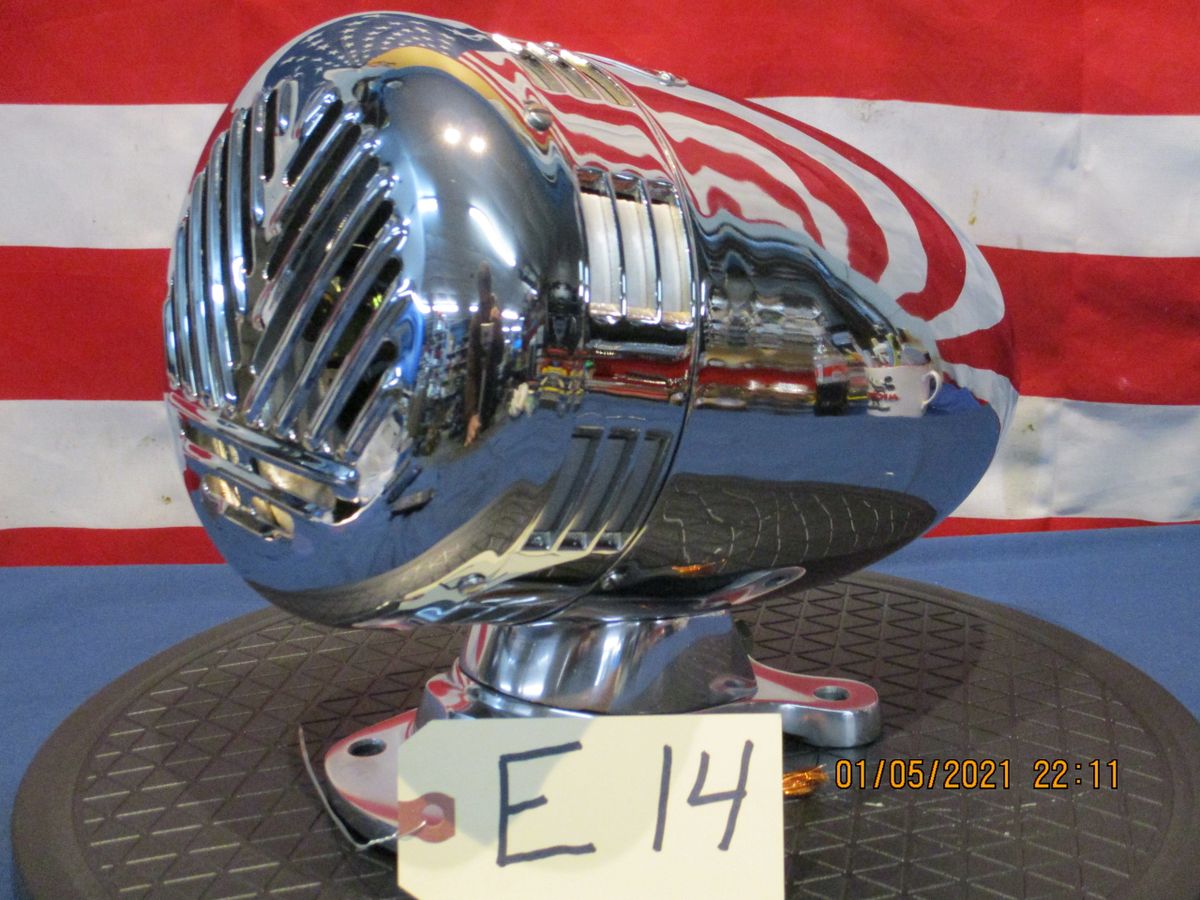 Federal Sign and Signal Model 66G Siren 12 Volt with Angled Base E14