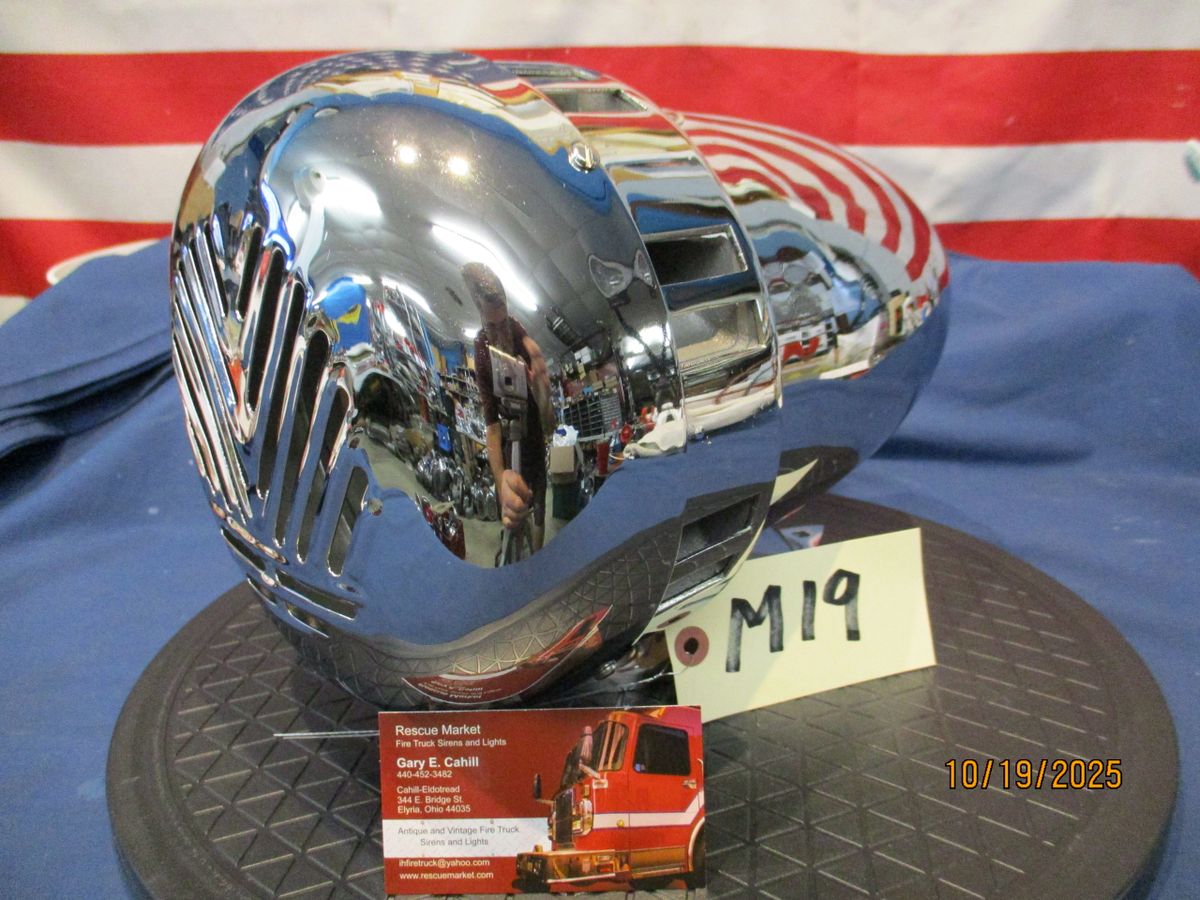 M19 Federal Sign and Signal Model C5GB "Ghost Busters" Siren 12 Volt